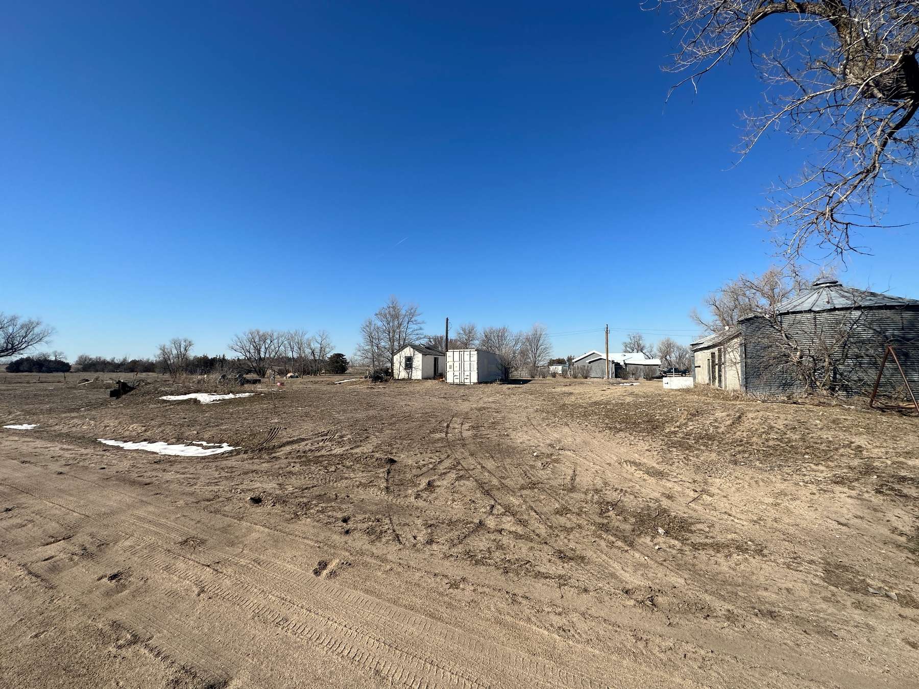 300 & 304 Lake Street, Newport, NE