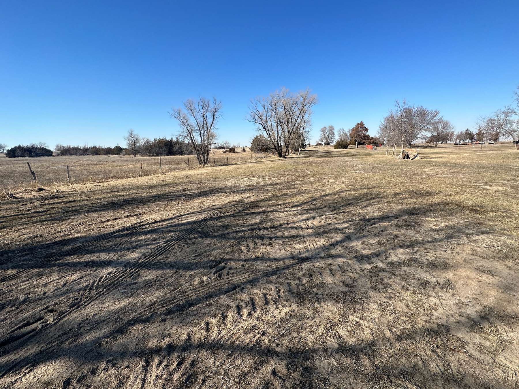 300 & 304 Lake Street, Newport, NE