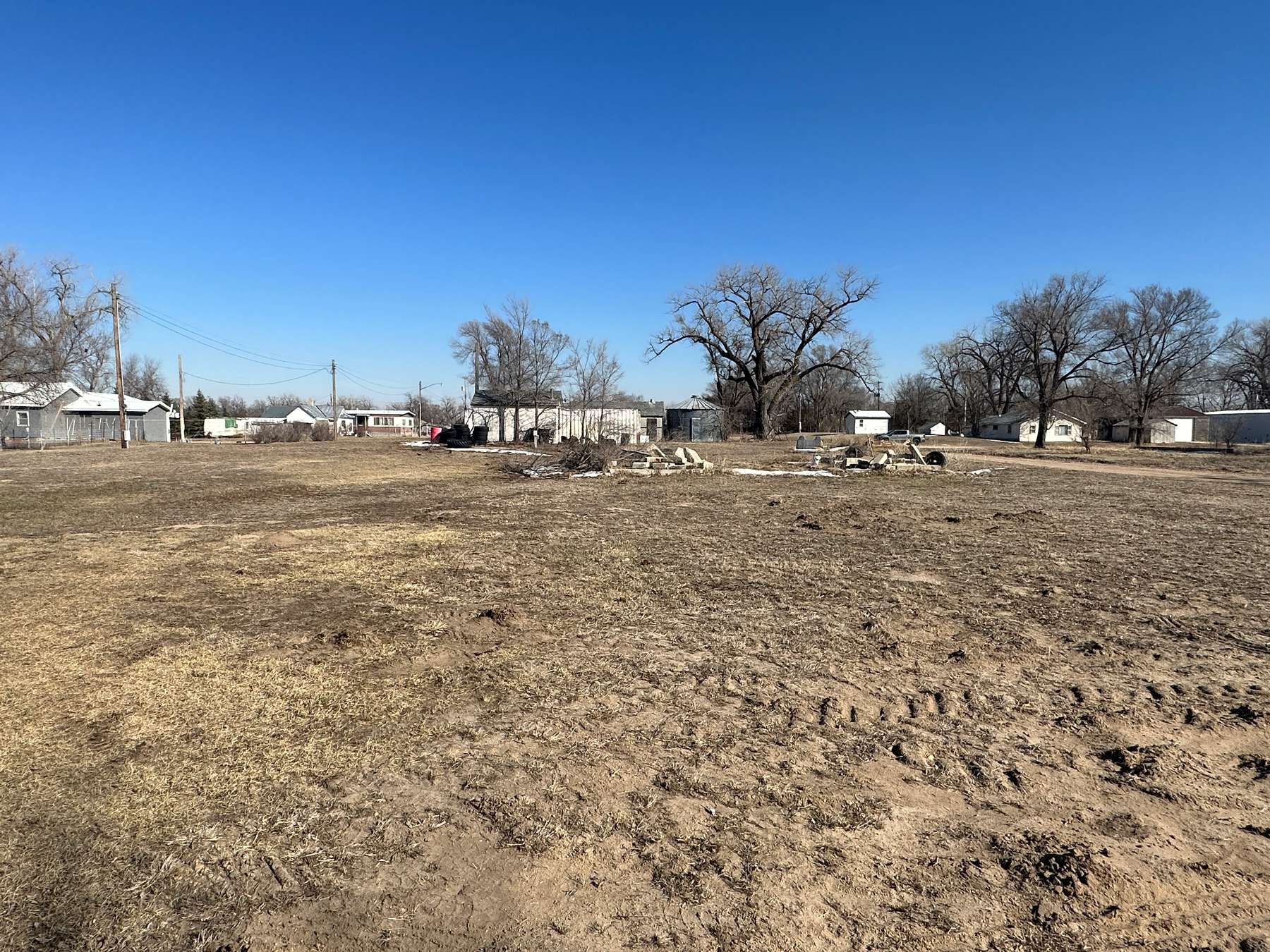 300 & 304 Lake Street, Newport, NE