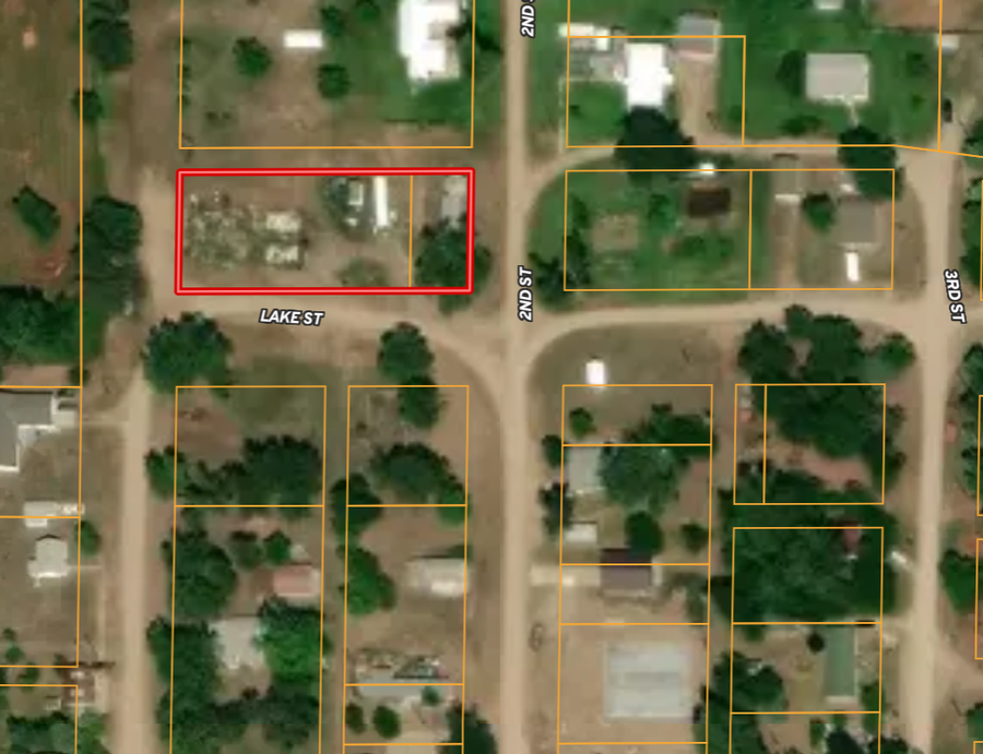 300 & 304 Lake Street, Newport, NE